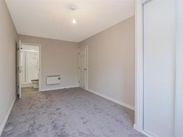 2 bedroom apartment to rent