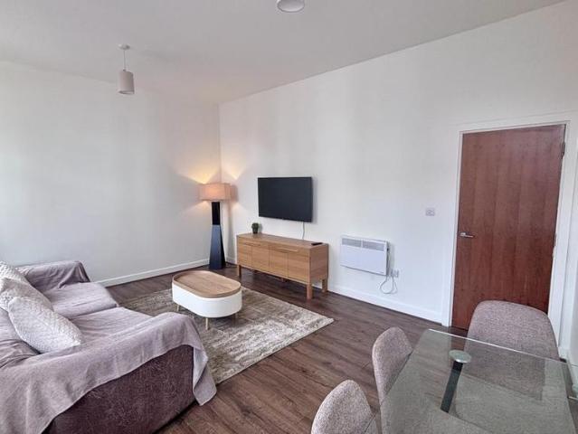 2 bedroom apartment to rent