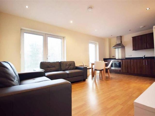2 bedroom apartment to rent