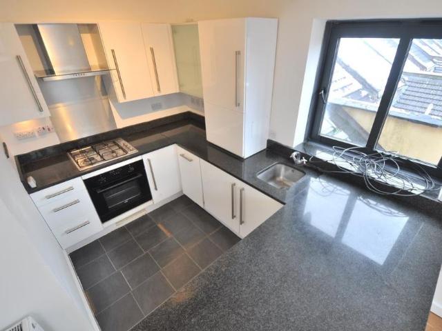 2 bedroom apartment to rent