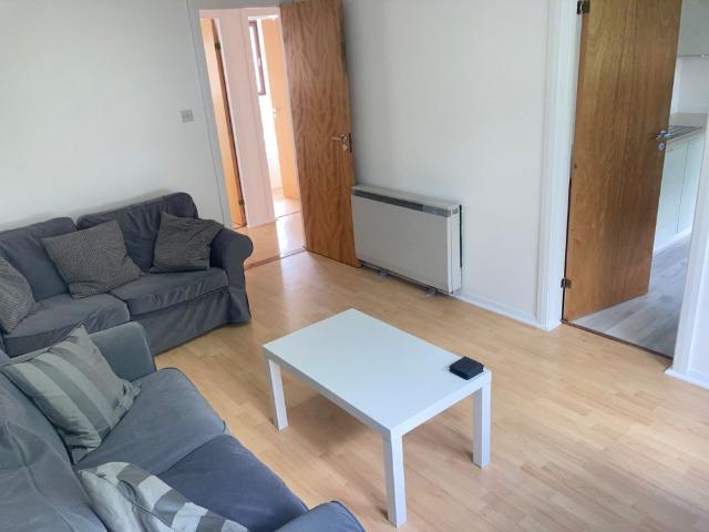 2 bedroom apartment to rent
