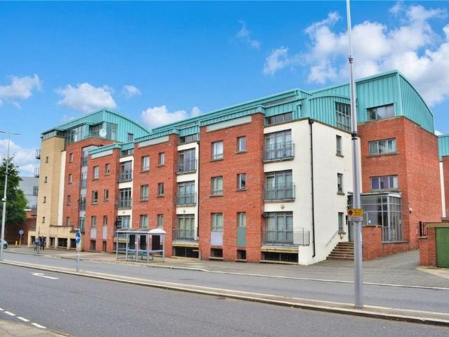 2 bedroom apartment to rent