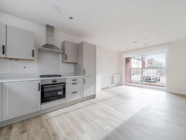 2 bedroom apartment to rent