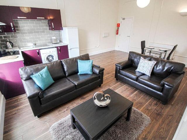 2 bedroom apartment to rent