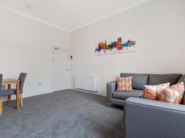 2 bedroom apartment to rent