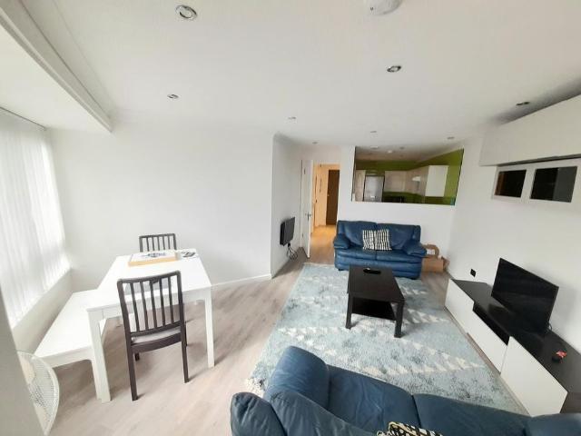 2 bedroom apartment to rent
