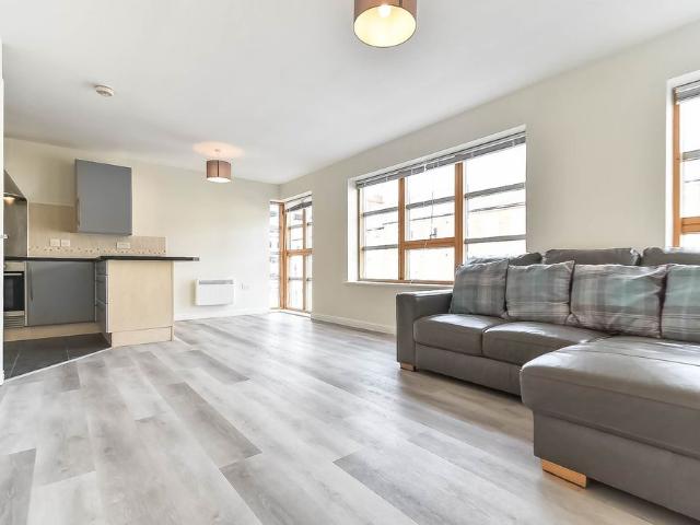 2 bedroom apartment to rent