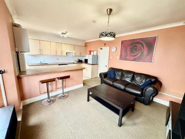 2 bedroom apartment to rent