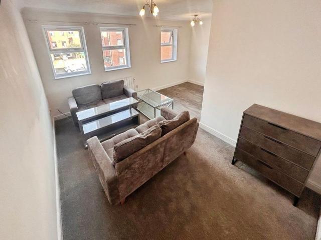 2 bedroom apartment to rent