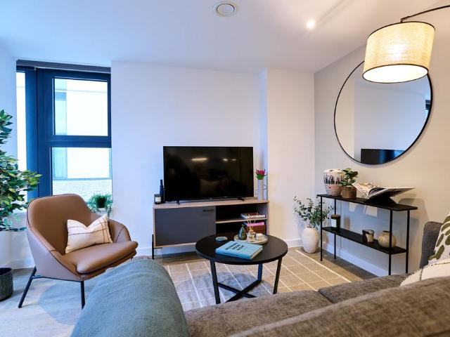 2 bedroom apartment to rent