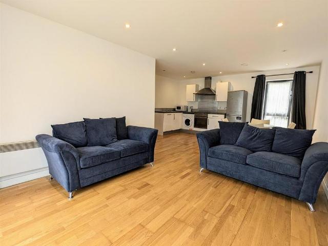 2 bedroom apartment to rent