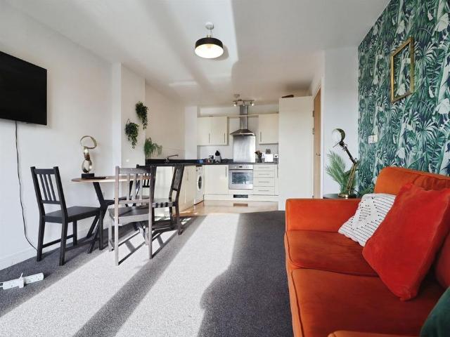 2 bedroom apartment to rent