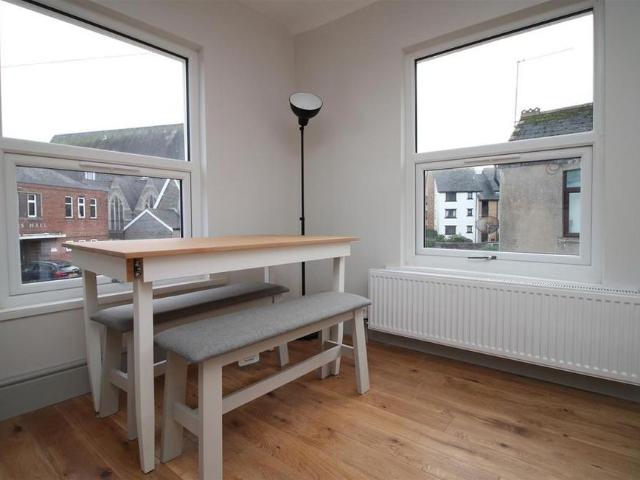 2 bedroom apartment to rent