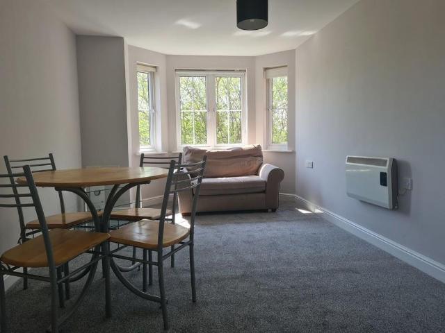 2 bedroom apartment to rent