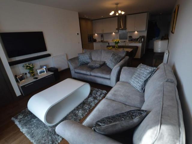 2 bedroom apartment to rent