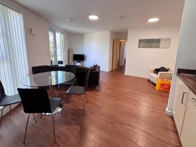 2 bedroom apartment to rent