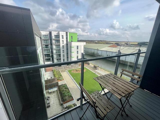2 bedroom apartment to rent