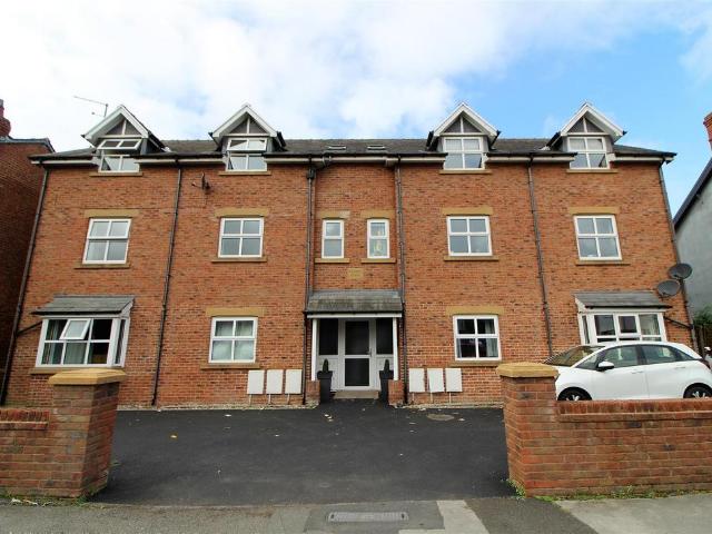 2 bedroom apartment to rent
