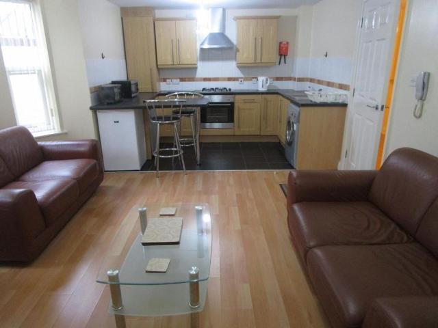 2 bedroom apartment to rent