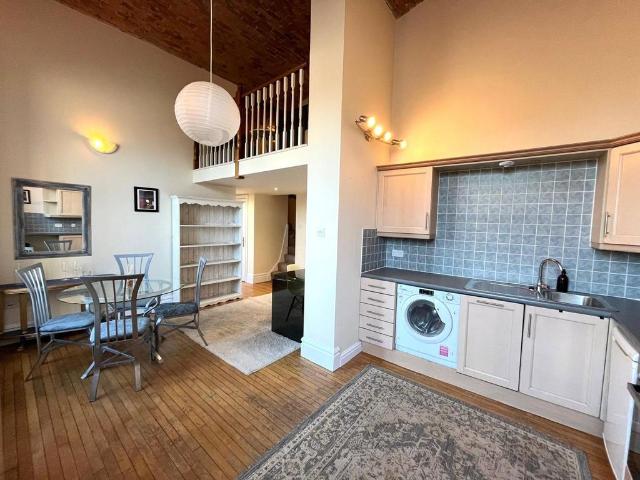 2 bedroom maisonette to rent