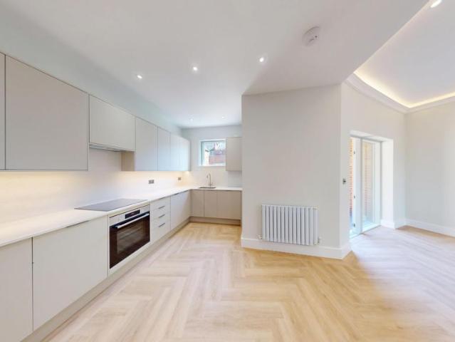 2 bedroom apartment to rent