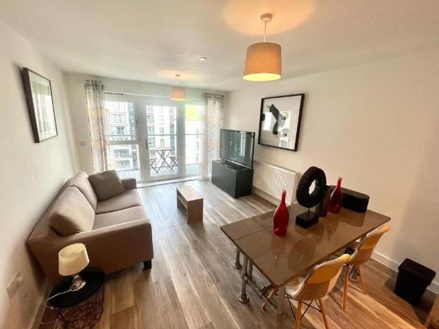2 bedroom apartment to rent