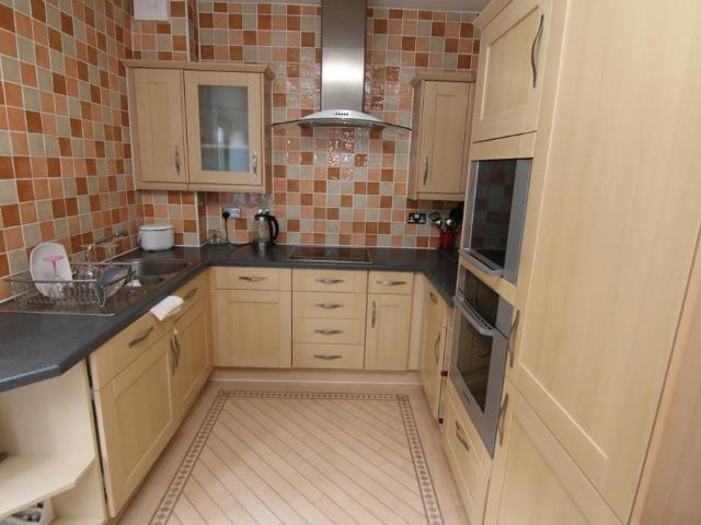 2 bedroom apartment to rent