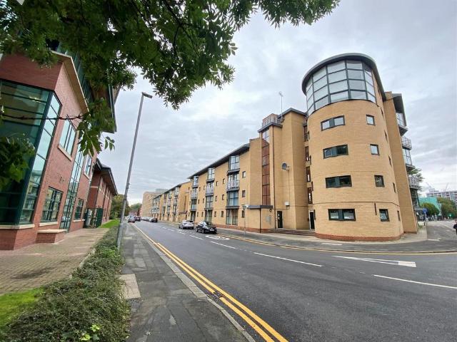 2 bedroom apartment to rent