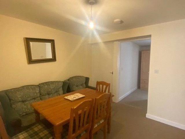 2 bedroom apartment to rent