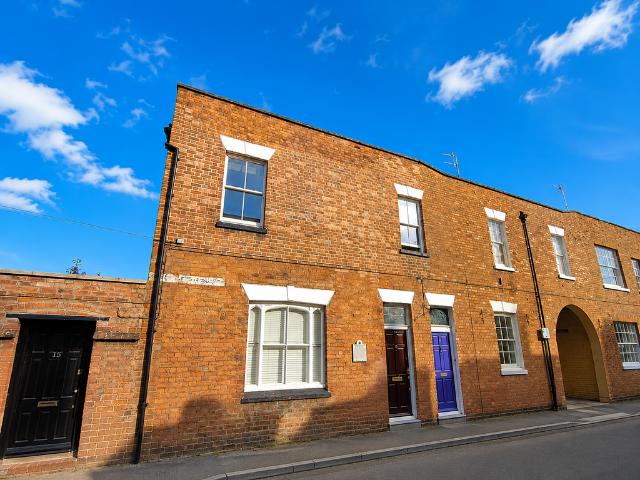 2 bedroom apartment to rent