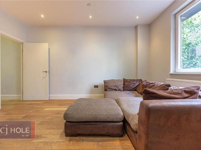 2 bedroom apartment to rent