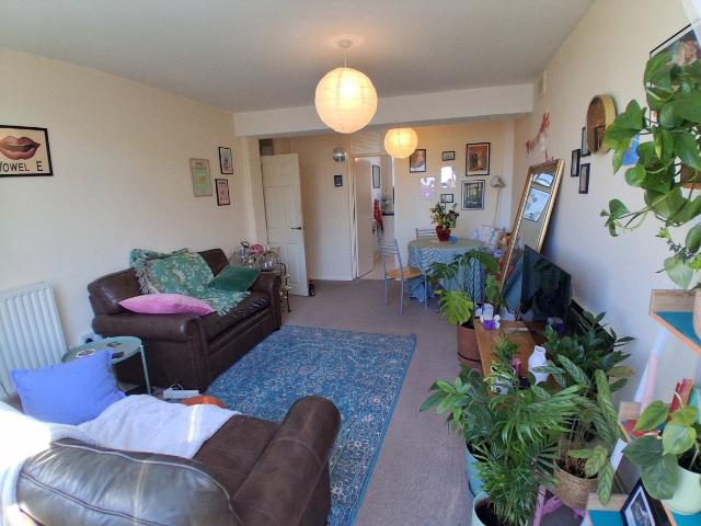 2 bedroom apartment to rent