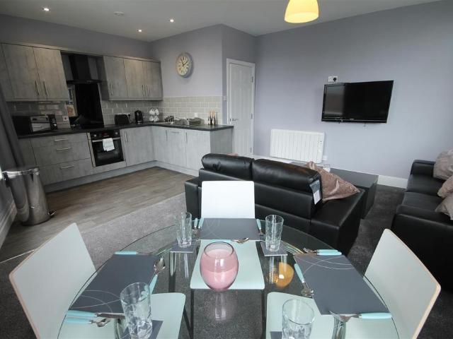2 bedroom apartment to rent