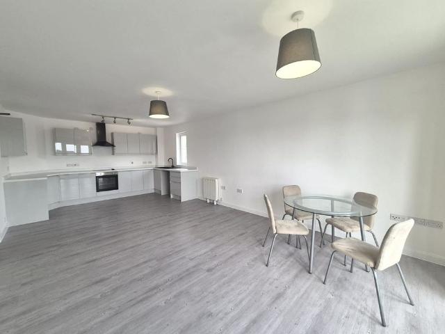 2 bedroom apartment to rent
