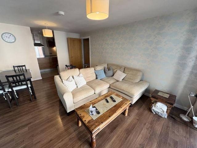 2 bedroom apartment to rent
