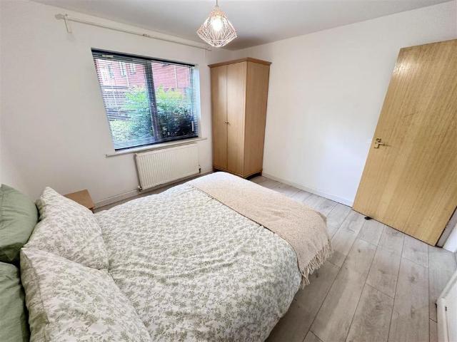 2 bedroom apartment to rent