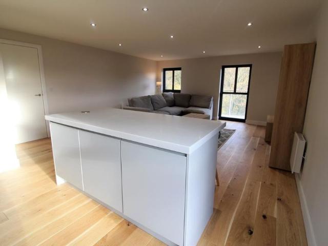 2 bedroom apartment to rent