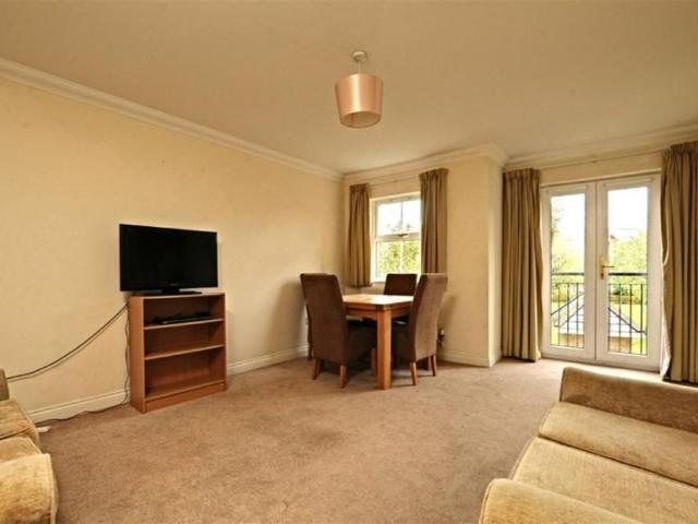 2 bedroom apartment to rent