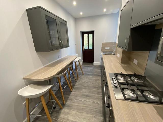 2 bedroom apartment to rent