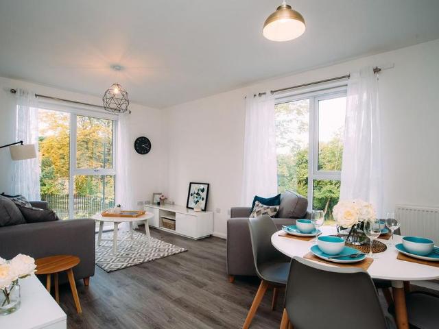 2 bedroom apartment to rent