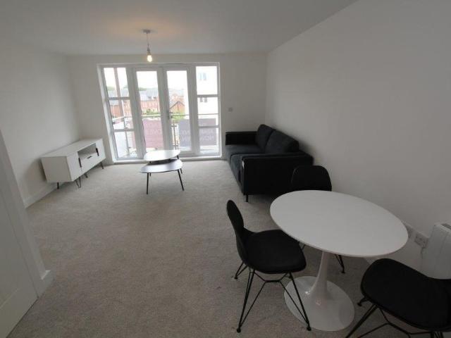 2 bedroom apartment to rent