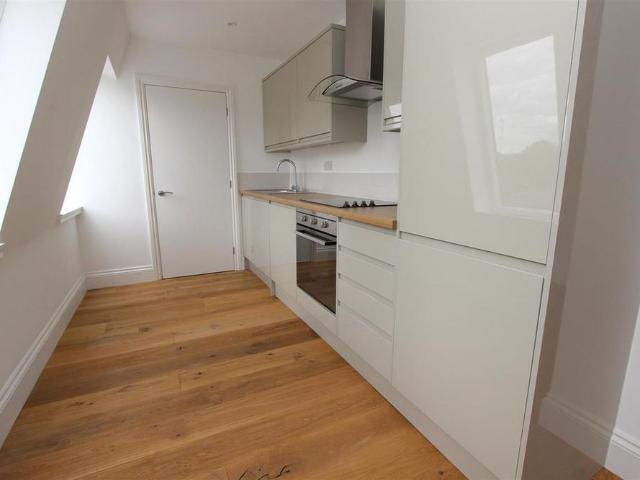 2 bedroom apartment to rent