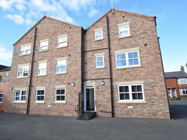 2 bedroom apartment to rent