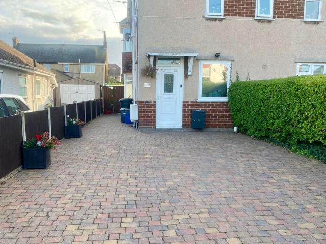 2 bedroom apartment to rent