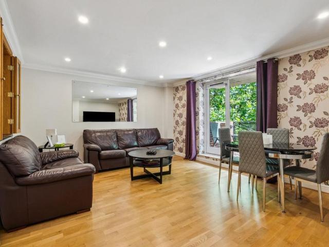 2 bedroom apartment to rent