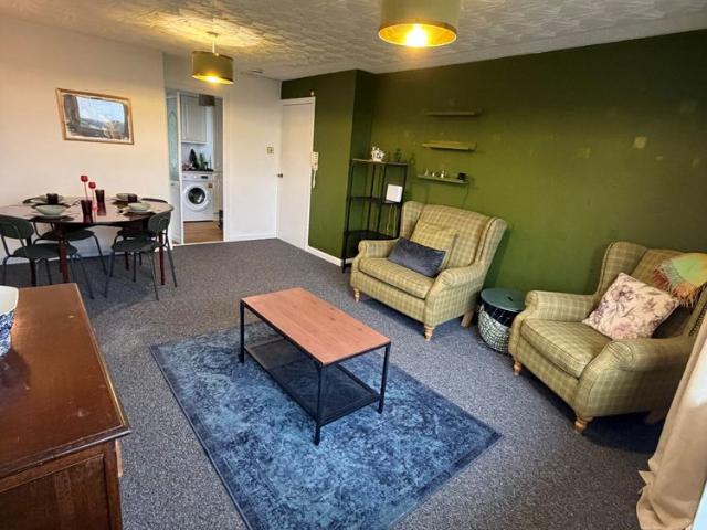 2 bedroom apartment to rent