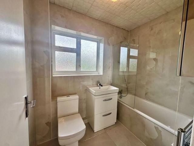 2 bedroom apartment to rent