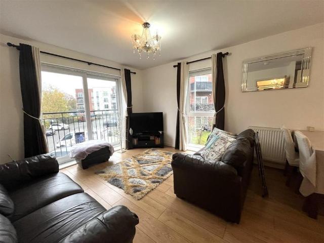 2 bedroom apartment to rent