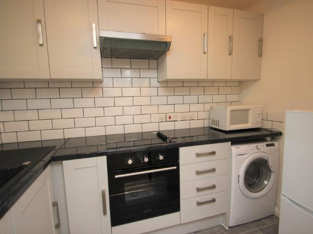 2 bedroom apartment to rent