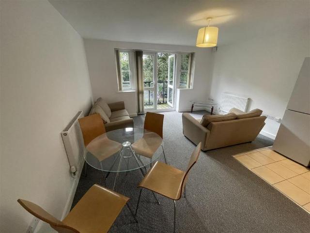 2 bedroom apartment to rent